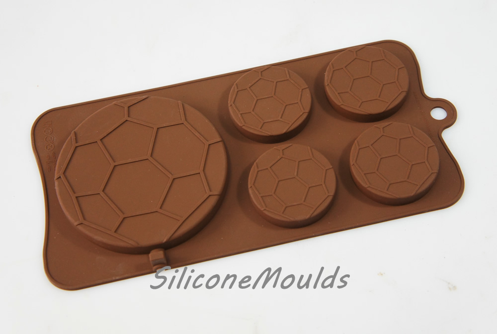 4+1 Soccer Ball / Football - Novelty Silicone Chocolate Mould Silicone ...